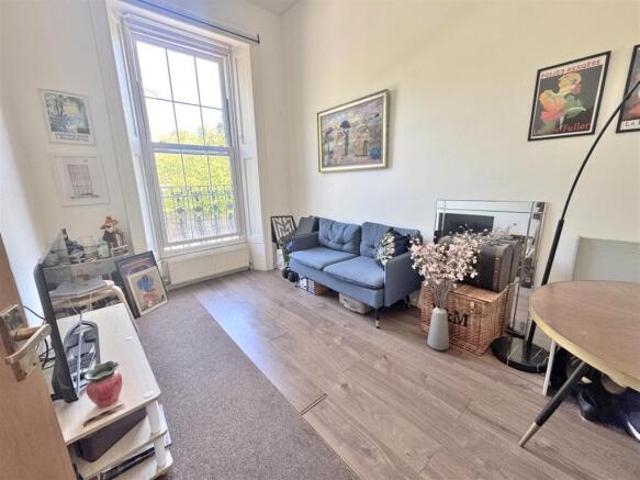 1 bedroom flat for rent in Eversholt Street, Kings Cross, London, NW1