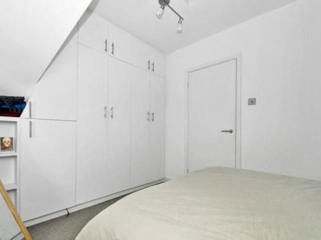 1 bedroom flat for rent in Fairhazel Gardens, South Hampstead NW6
