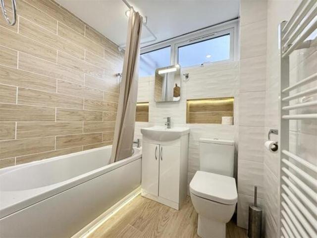 1 bedroom flat for rent in Fairisle Close, Clifton, Nottingham, NG11