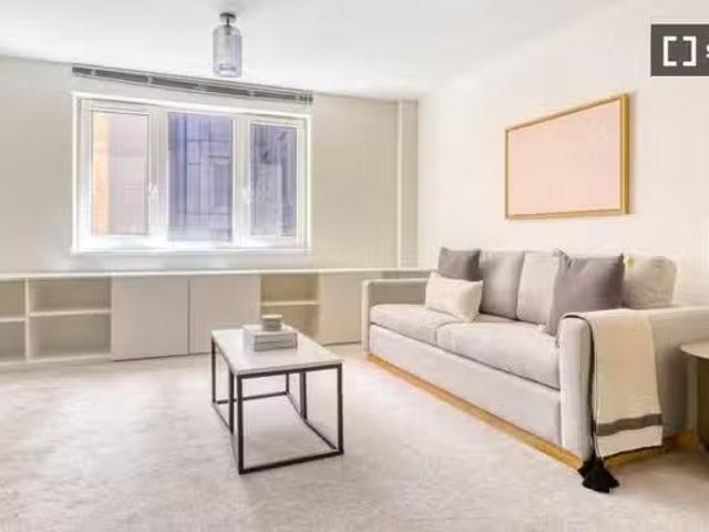 1 bedroom flat for rent in Farringdon Within, London