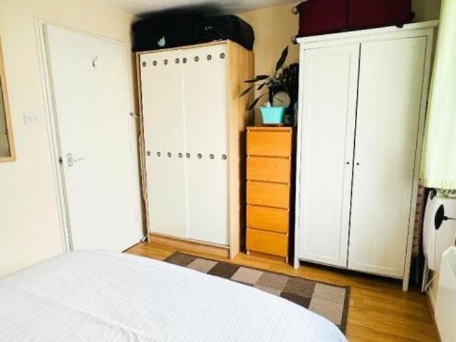 1 bedroom flat for rent in Felixstowe Court, Fishguard Way, London, E16 2RS, E16