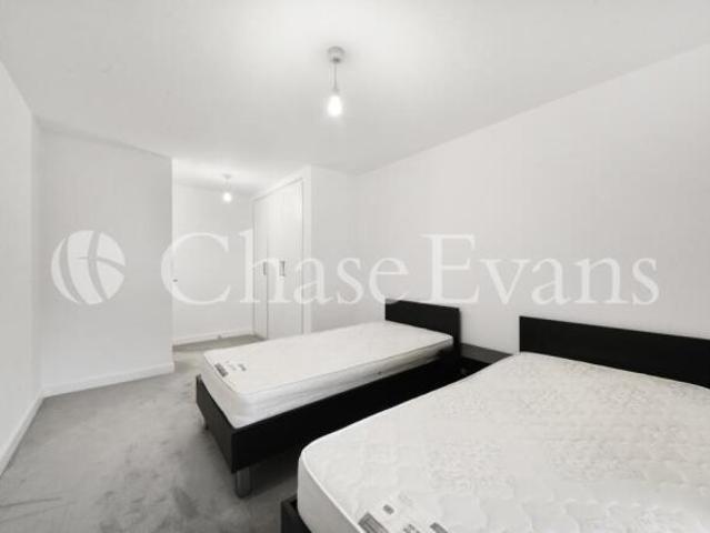 1 bedroom flat for rent in Fermont House, 15 Beaufort Square, Beaufort Park, Colindale, NW9