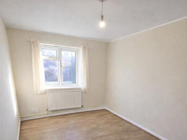1 bedroom flat for rent in Fern Grove, Feltham, TW14