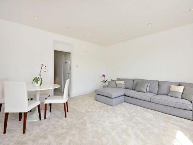 1 bedroom flat for rent in Finborough Road, Chelsea, London, SW10