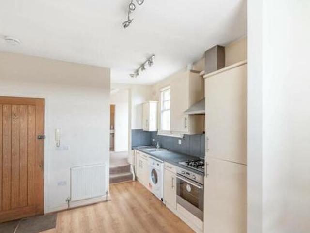 1 Bedroom Flat For Rent In Finchley, London