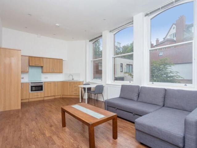 1 bedroom flat for rent in Finchley Road, Hampstead, London, NW3