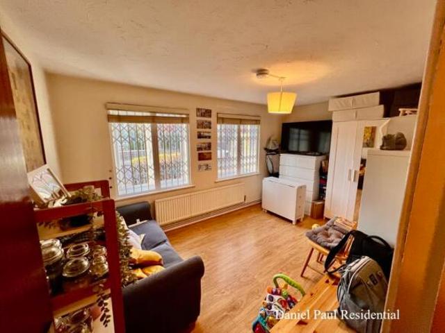 1 bedroom flat for rent in Fiona Court, Brondesbury Villas, London, NW6