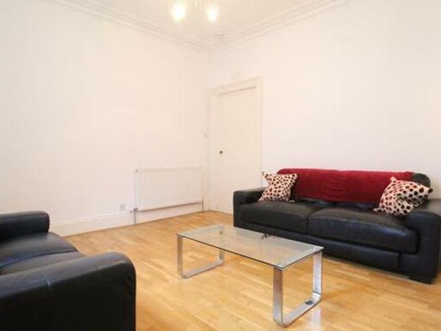 1 Bedroom Flat For Rent In First Floor Left