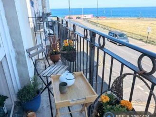 1 bedroom flat for rent in Fort Crescent, Margate, CT9