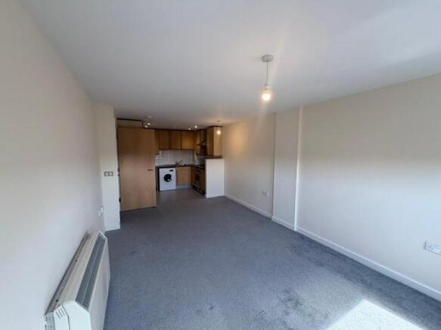 1 bedroom flat for rent in Forest Lane, London, E15