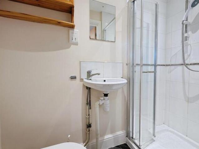 1 bedroom flat for rent in Foundry Lane, SO15