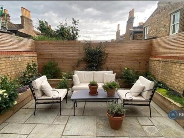 1 bedroom flat for rent in Fourth Avenue, London, W10