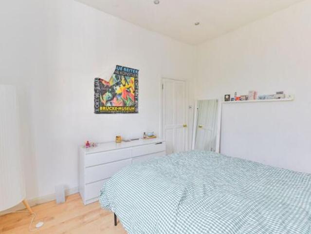 1 bedroom flat for rent in Fourth Avenue, Queen's Park, London, W10