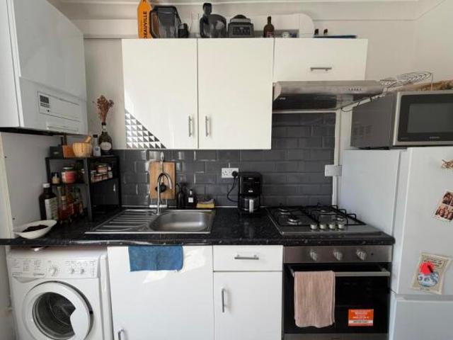 1 bedroom flat for rent in Flat A, Shop, Newington Green Road, Islington, London, N1