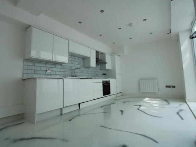 1 bedroom flat for rent in Flat B, Leigham Court Road, Lambeth, London, SW16