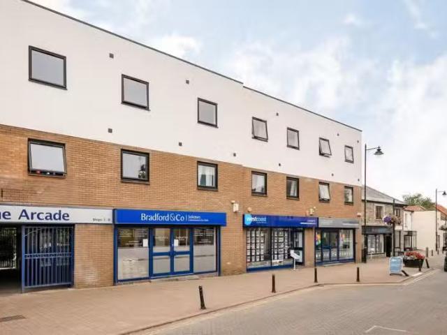1 bedroom flat for rent in Flat, Trojan Towers, BS48