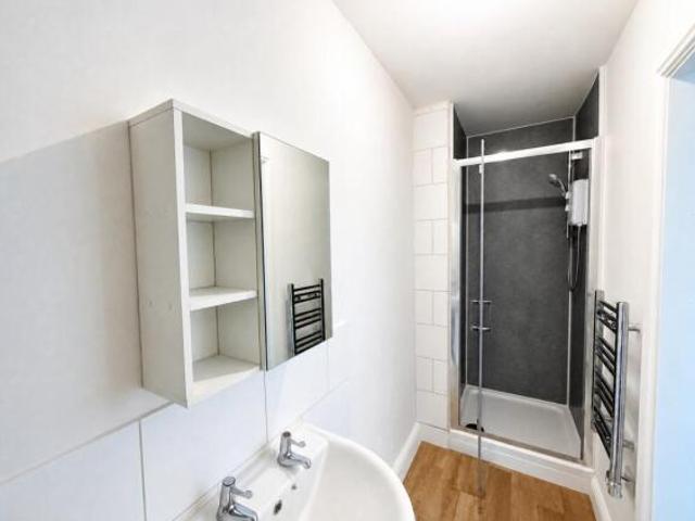 1 bedroom flat for rent in Flat 10, 12 Avenue Road, Wheatley, DN1, DN2