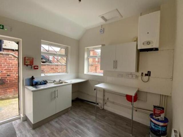 1 bedroom flat for rent in Flat 4, Balby Road, DN4