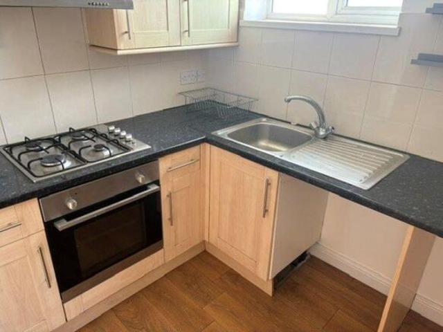 1 bedroom flat for rent in Flat 5, 160 Spring Bank, Hull, HU3 1QW, HU3
