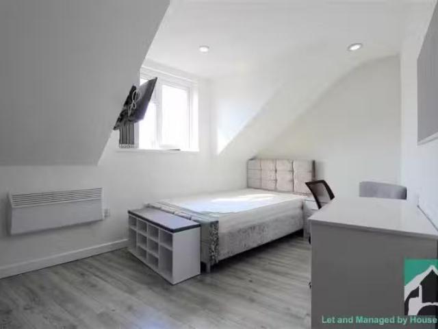 1 bedroom flat for rent in Flat 7, 830 Bristol Road, Birmingha.