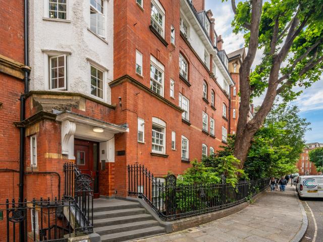1 Bedroom Flat for Rent in Flaxman Terrace | Foxtons