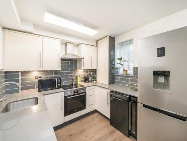 1 bedroom flat for rent in Frogmore, Wandsworth, SW18
