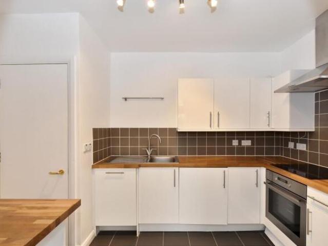 1 bedroom flat for rent in Frederick Court, 69a Fulham High Street, Hammersmith and Fulham, London, SW6