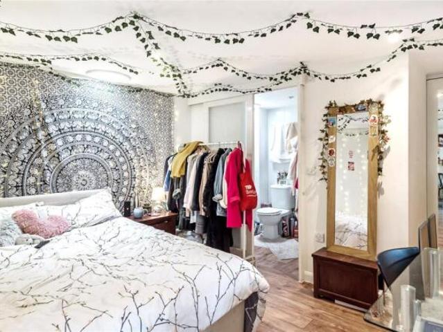 1 bedroom flat for rent in Frideswide House, 14 Circus Street, Oxford, OX4