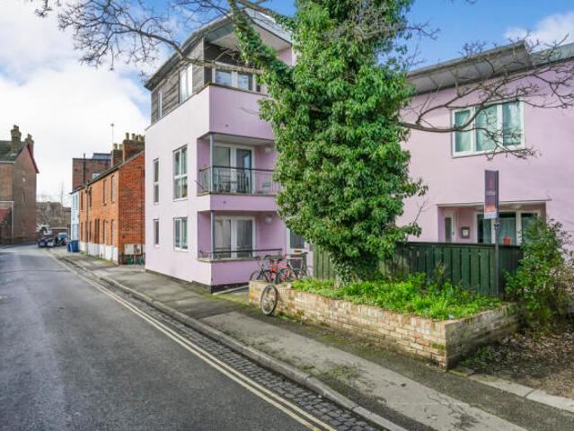 1 bedroom flat for rent in Frideswide House, 14 Circus Street, OX4