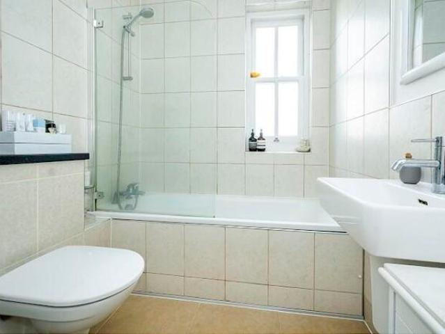 1 bedroom flat for rent in Fulham, London, SW6