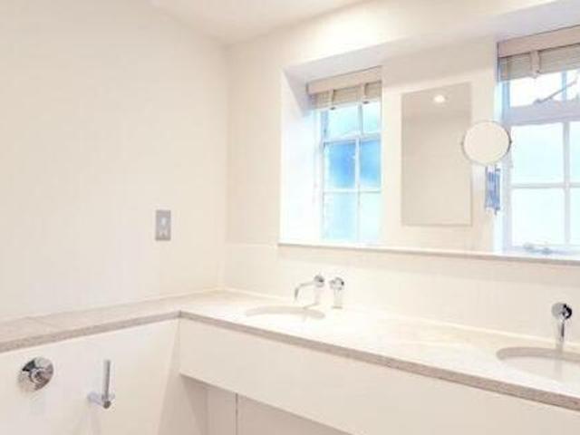 1 Bedroom Flat For Rent In Fulham Road, Chelsea