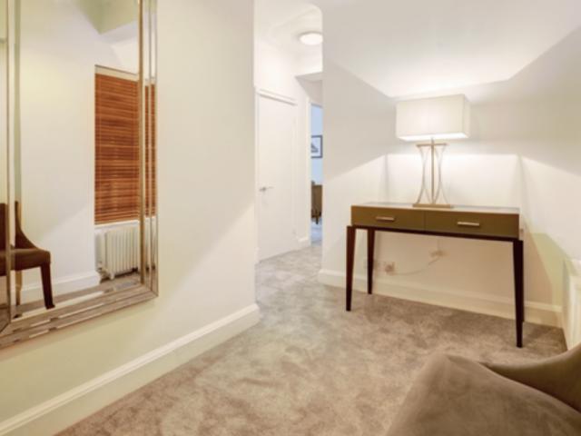 1 bedroom flat for rent in Fulham Road, London, SW3