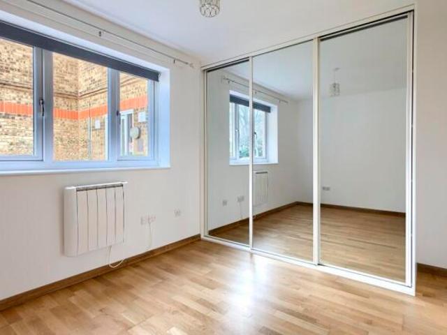 1 bedroom flat for rent in Gandhi Close, Walthamstow, London, E17