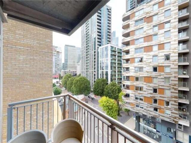 1 bedroom flat for rent in Gainsborough House, Cassilis Road, E14