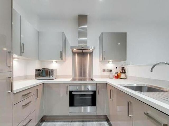1 Bedroom Flat For Rent In Gallions Reach, London