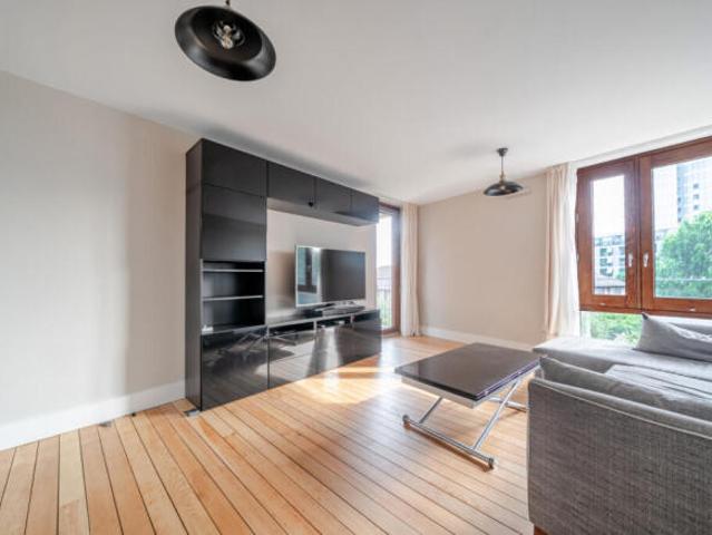 1 bedroom flat for rent in Garratt Lane, London, SW18