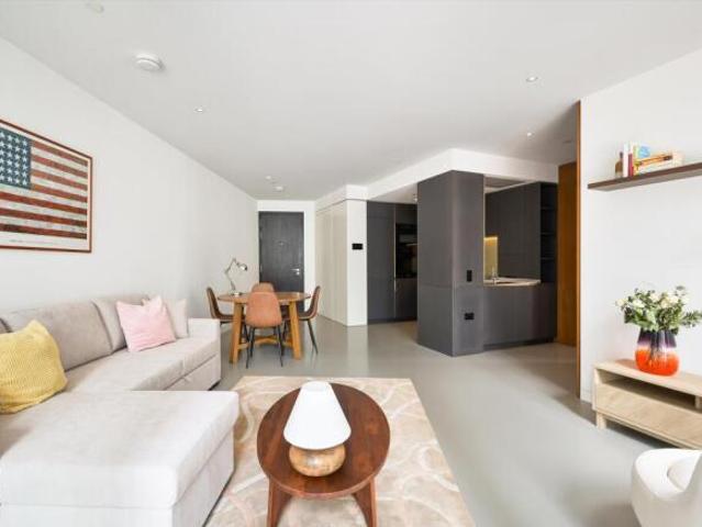 1 bedroom flat for rent in Gasholders Building, Lewis Cubitt Square, London, N1C