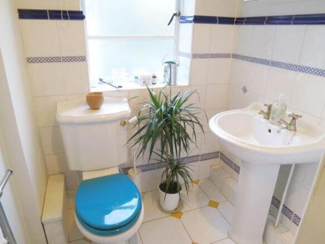 1 bedroom flat for rent in Gated Period Block With Riverside Grounds, East Twickenham, TW1