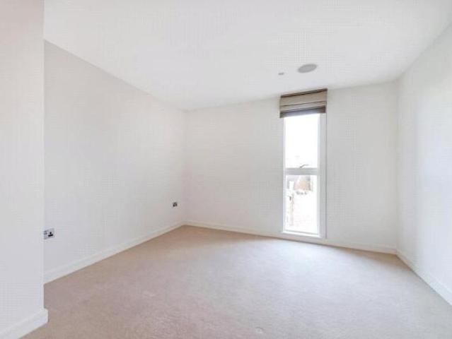 1 bedroom flat for rent in Gatliff Road, Chelsea, London, SW1W