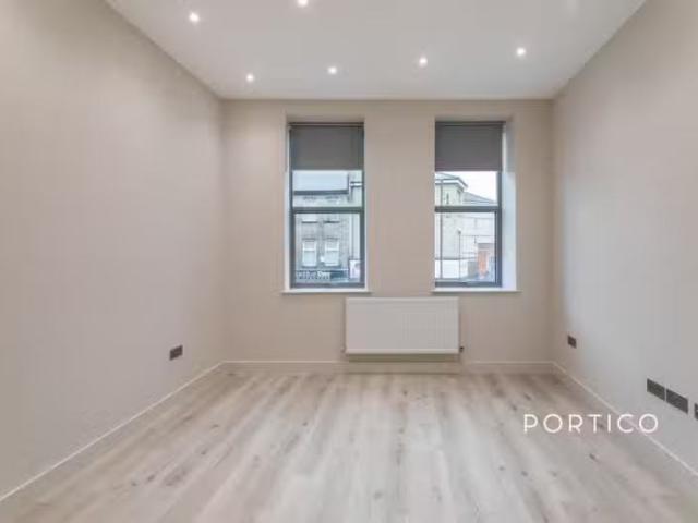 1 bedroom flat for rent in George Lane, London, E18