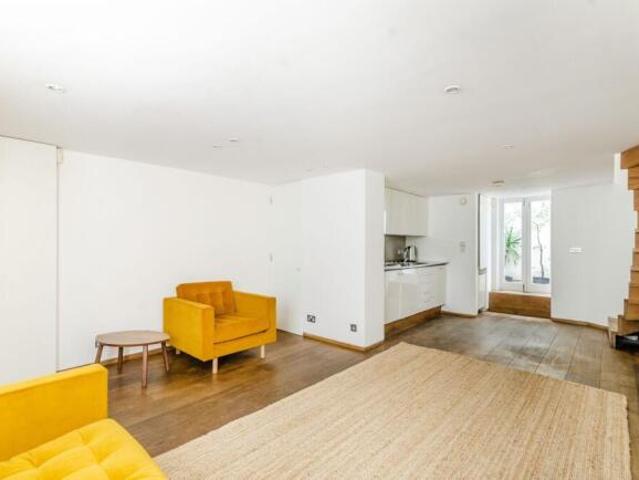 1 bedroom flat for rent in Goodge Place, Fitzrovia, London, W1T