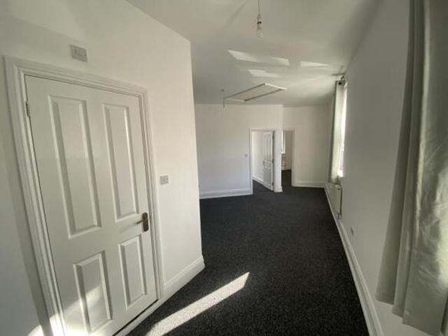 2 bedroom flat for rent in Goodman Road, Leyton, London, E10