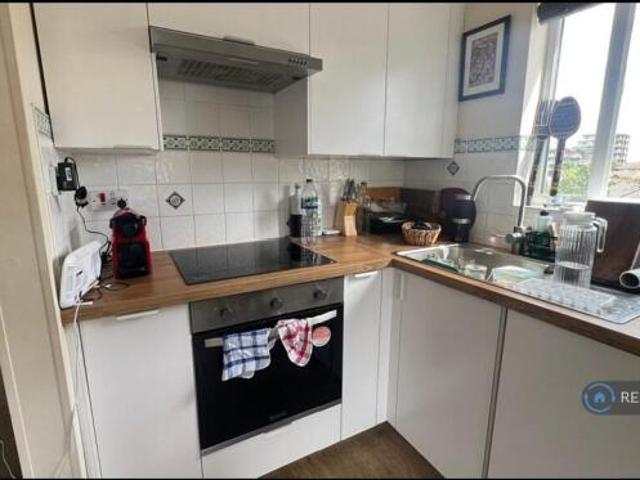 1 bedroom flat for rent in Goodwin Close, London, SE16