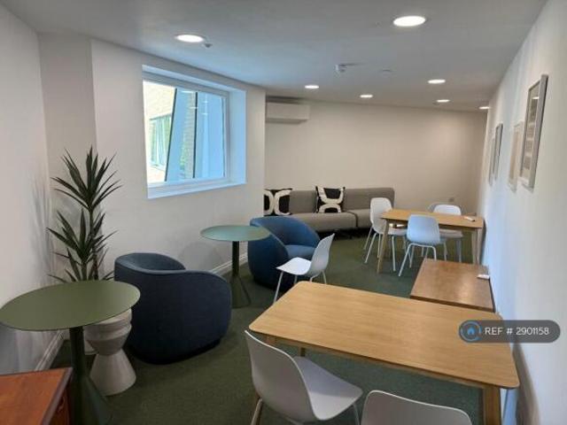 1 bedroom flat for rent in Golden House, Guildford, GU1