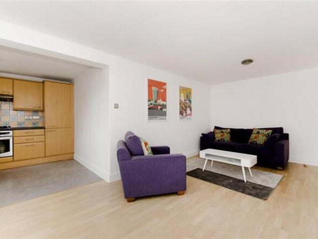 1 bedroom flat for rent in Goldsmith Court, Stukeley Street, WC2B