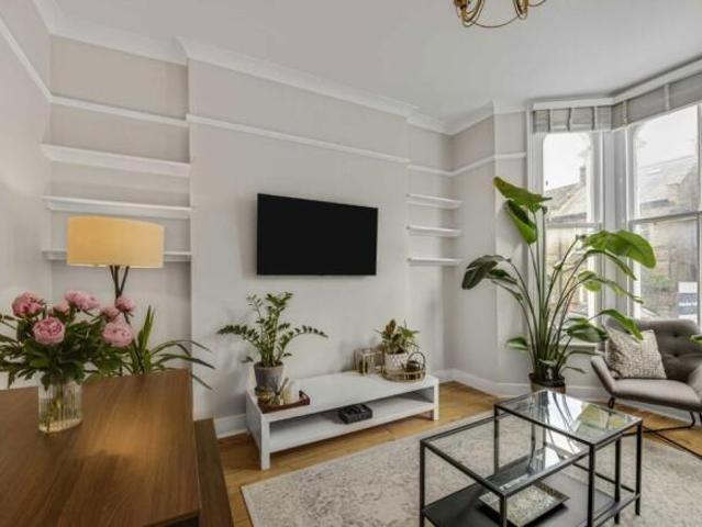 1 bedroom flat for rent in Goldsmith Road, Acton, W3