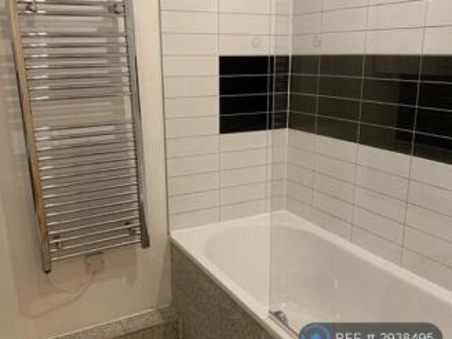 1 bedroom flat for rent in Goulden Street, Manchester, M4
