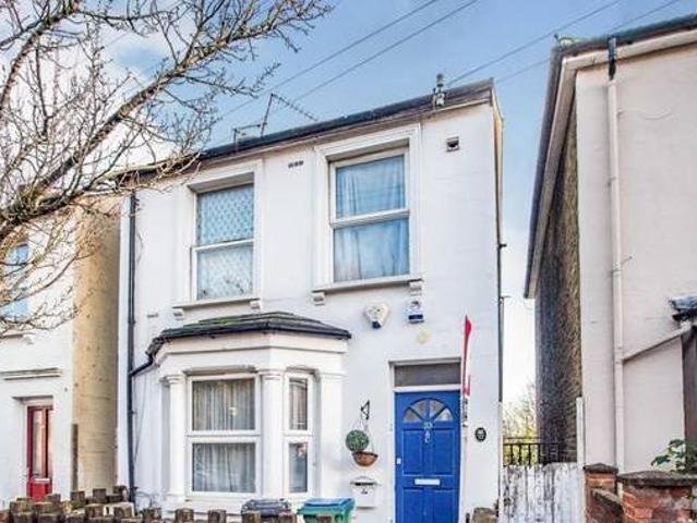 1 bedroom flat for rent in Gladstone Road WATFORD WD17