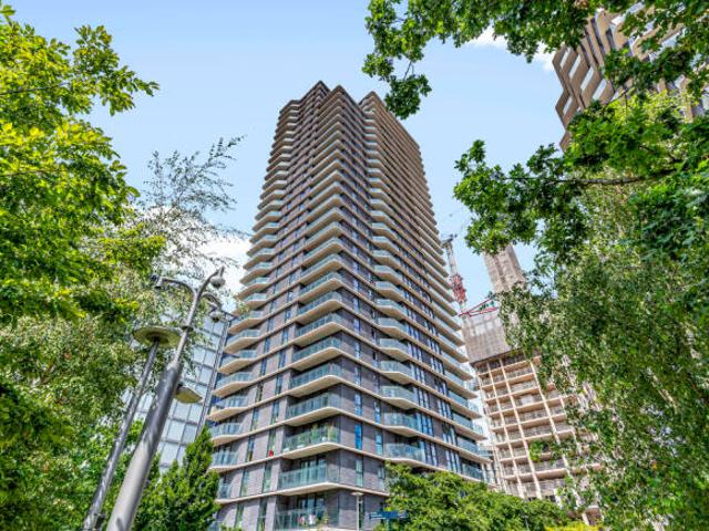 1 bedroom flat for rent in Glasshouse Gardens, London, E20