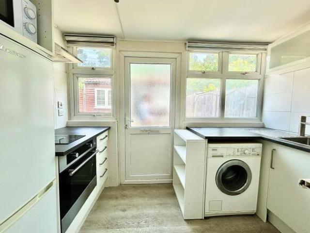 1 bedroom flat for rent in Grove Green Road, Leytonstone E11